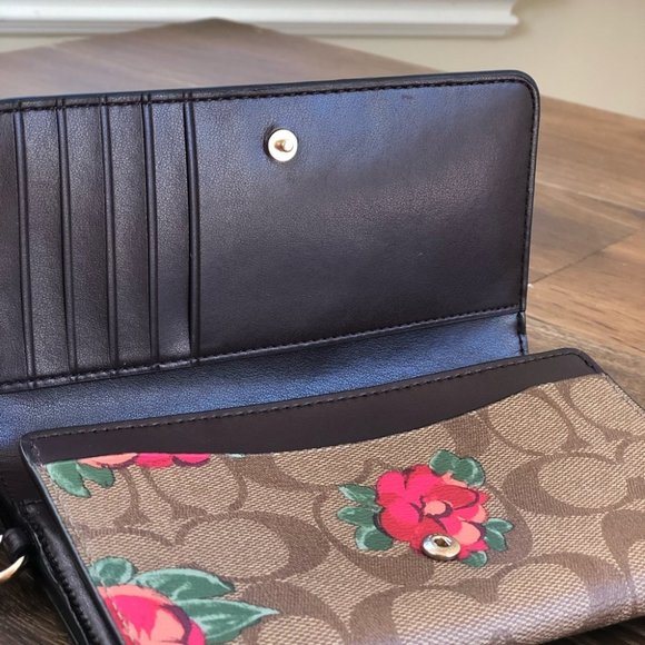 Coach | Bags | Nwt Coach Floral Signature Walletwristlet | Poshmark